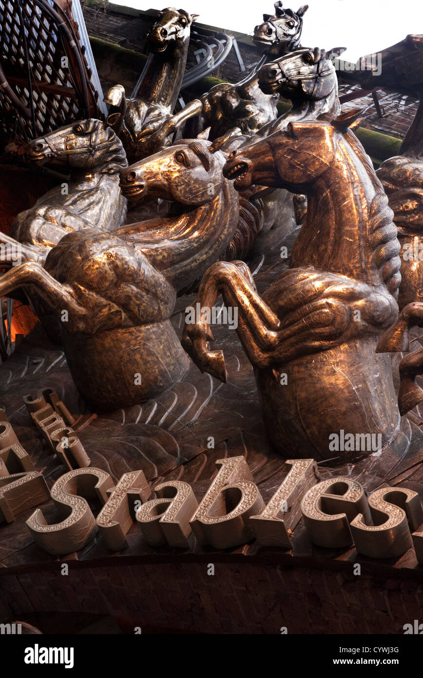 Horse stables london hi-res stock photography and images - Alamy