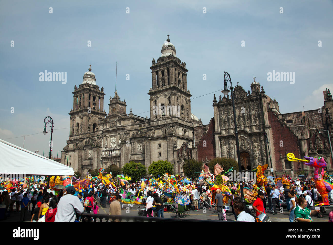 Zocalo in mexico city hi-res stock photography and images - Alamy