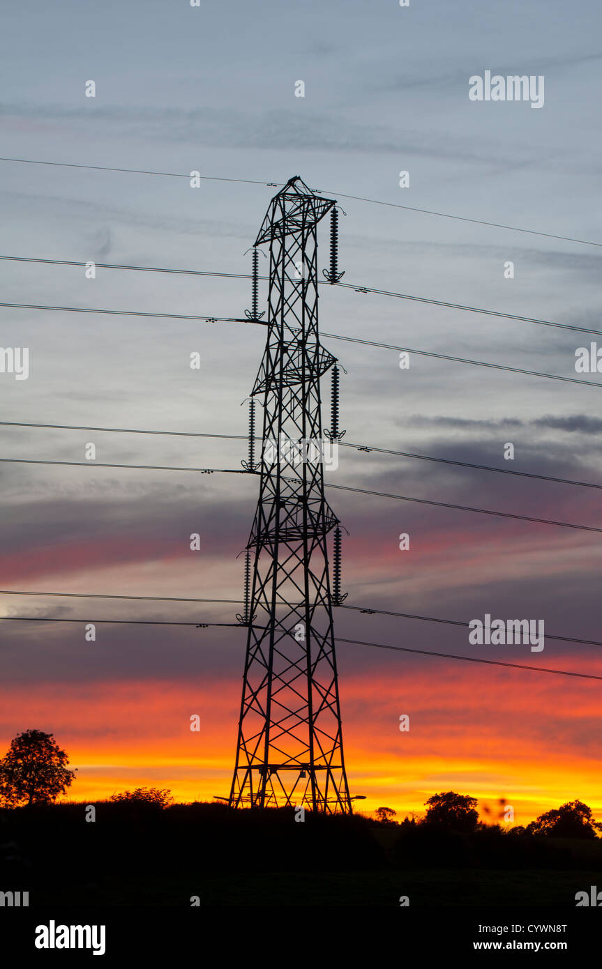 Electricity pylon at sunset, Leicestershire, UK Stock Photo - Alamy
