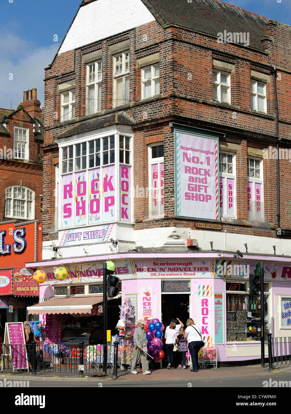 Rock shop scarborough hi-res stock photography and images - Alamy
