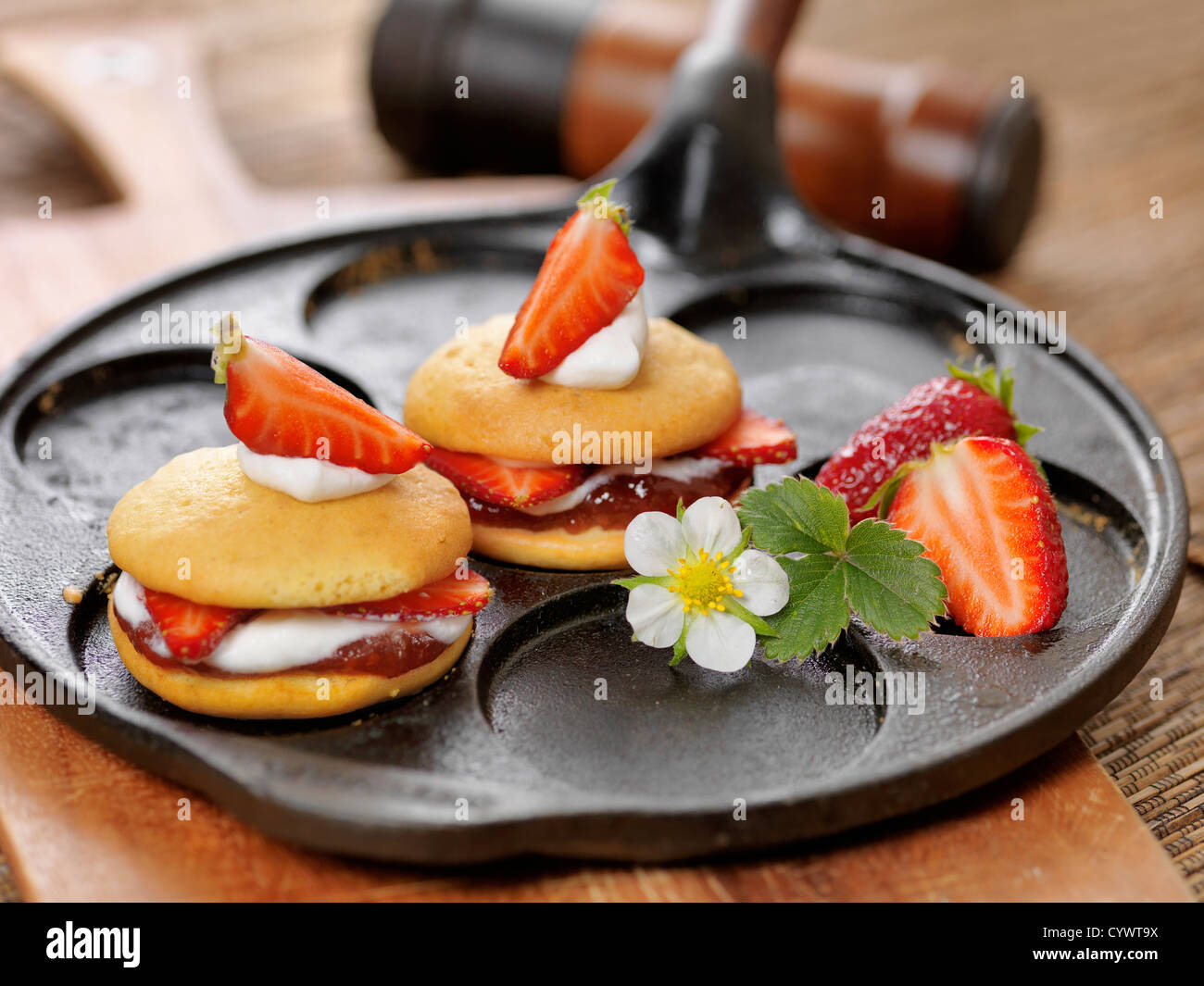 Sponge iron hi-res stock photography and images - Alamy