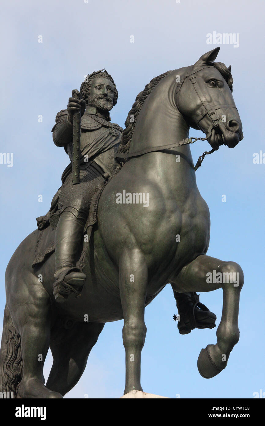 Sculptor staty hi-res stock photography and images - Alamy