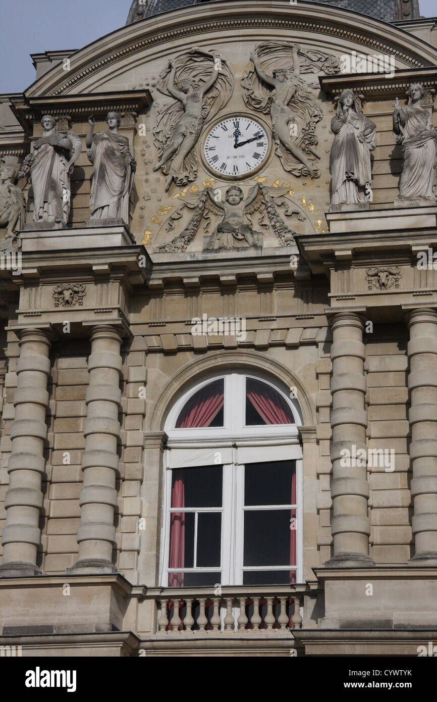 Paris congress center hi-res stock photography and images - Alamy