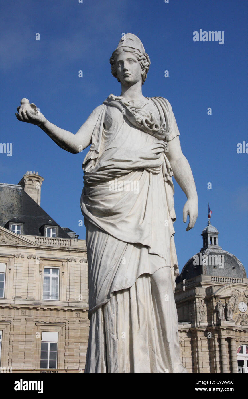 Athena statue paris hi-res stock photography and images - Alamy