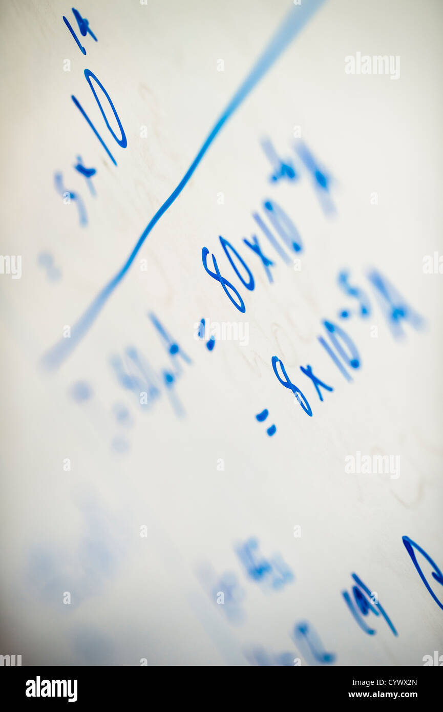 Physics equations hi-res stock photography and images - Alamy
