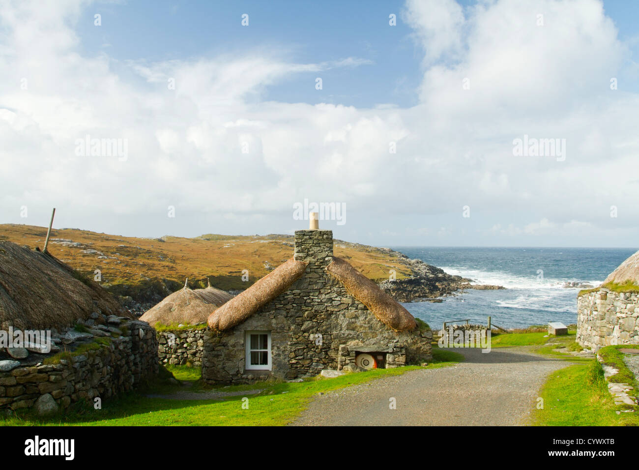 Black house scotland hi-res stock photography and images - Alamy