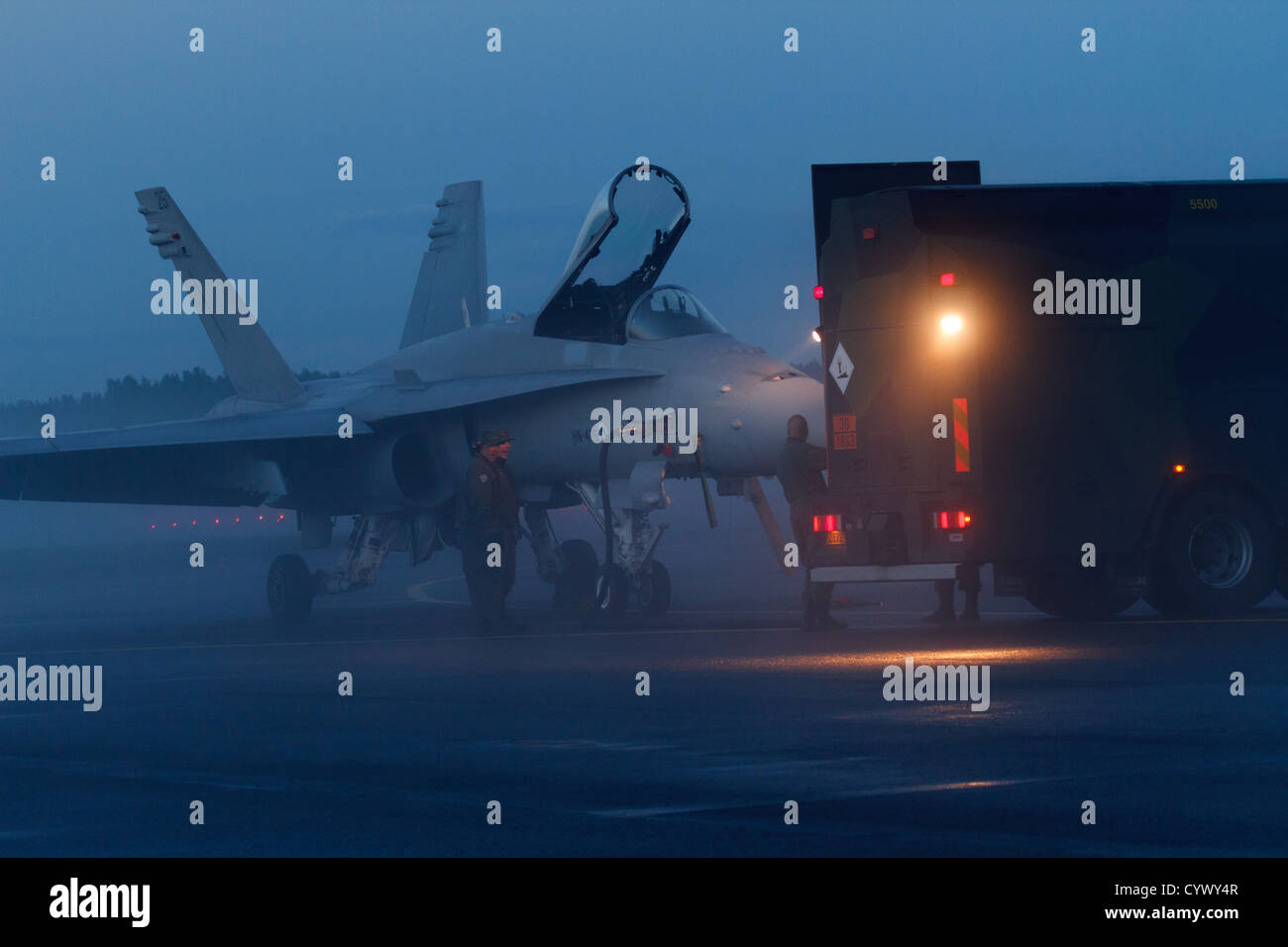 F 18 cockpit hi-res stock photography and images - Alamy