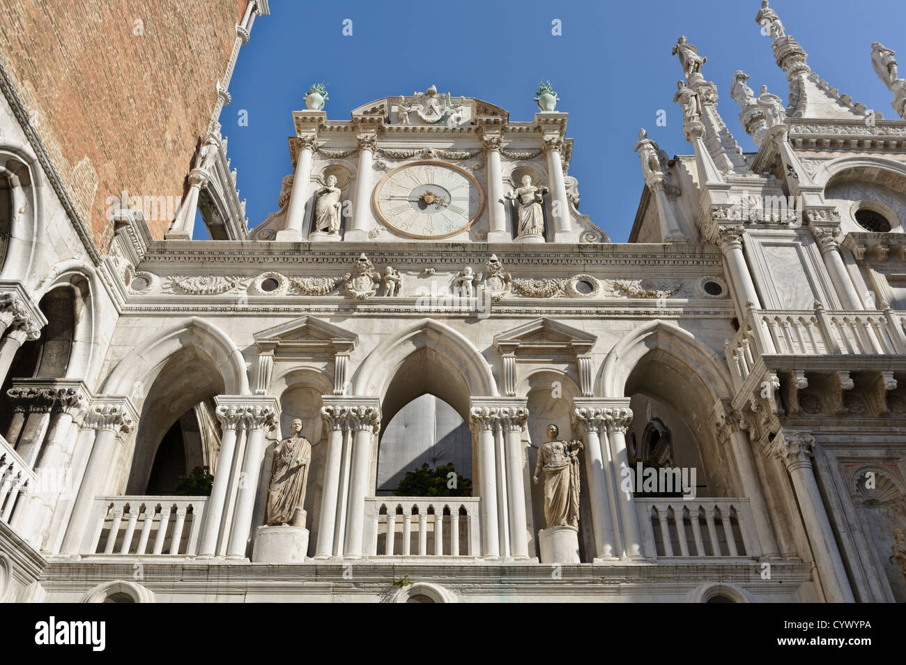 Arco Foscari building, Doge's Palace, Venice, Italy Stock Photo - Alamy