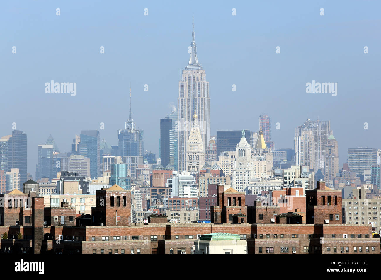 Iconic New York / Manhatttan skyline from Brooklyn Bridge Stock Photo ...
