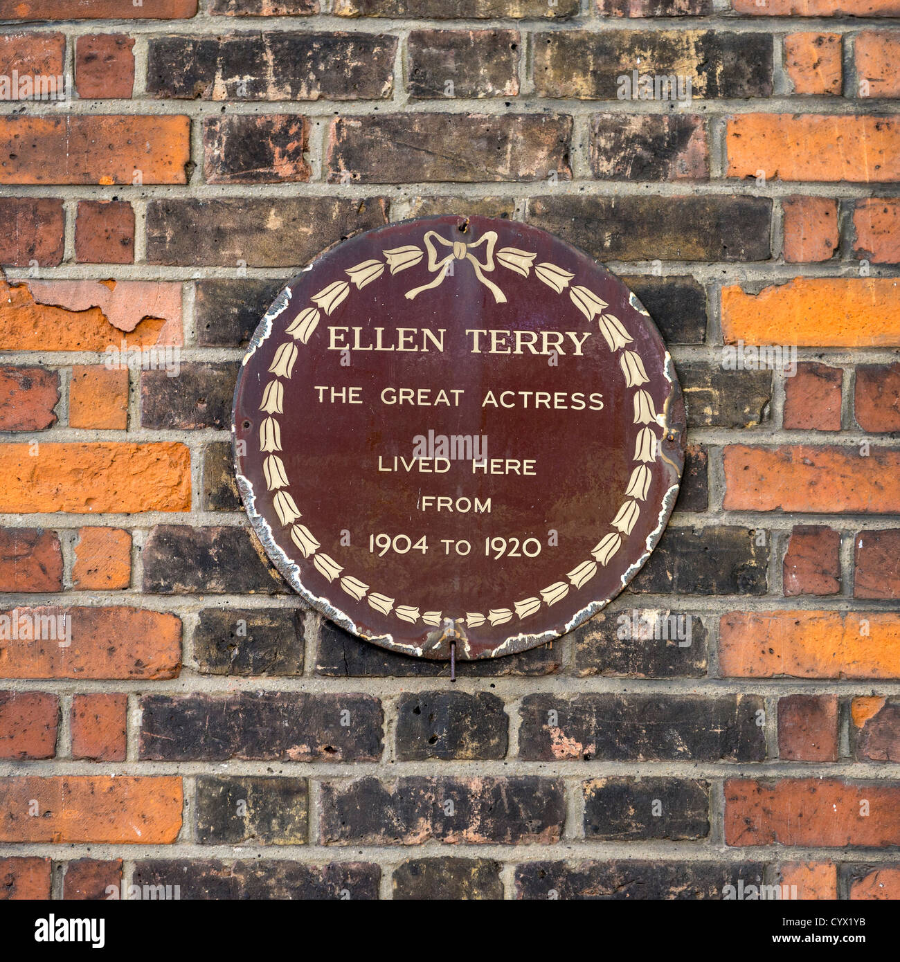Wall plaque commemorating the residence of actress, Ellen Terry, in ...