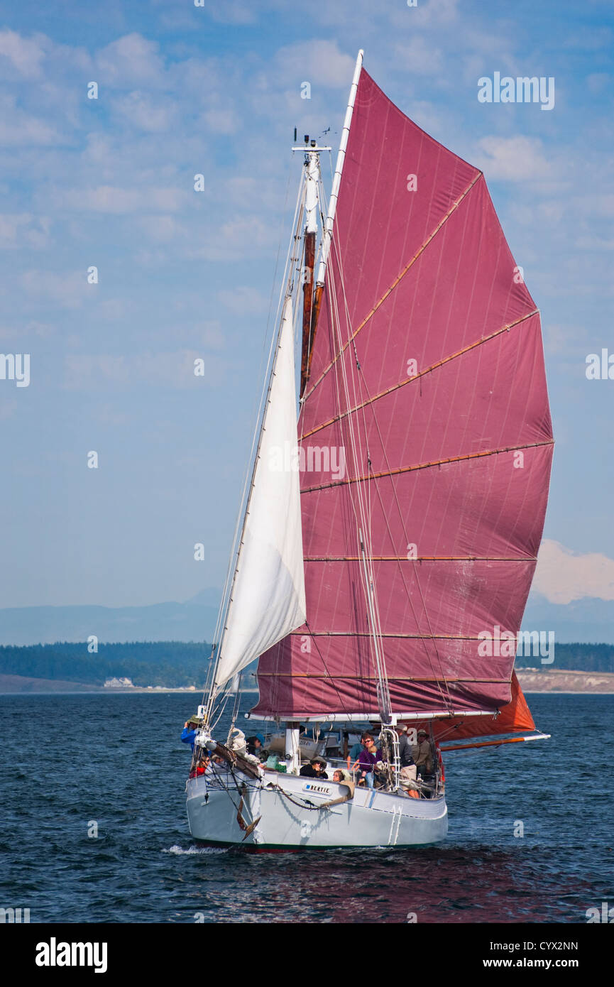 Junk rig hi-res stock photography and images - Alamy