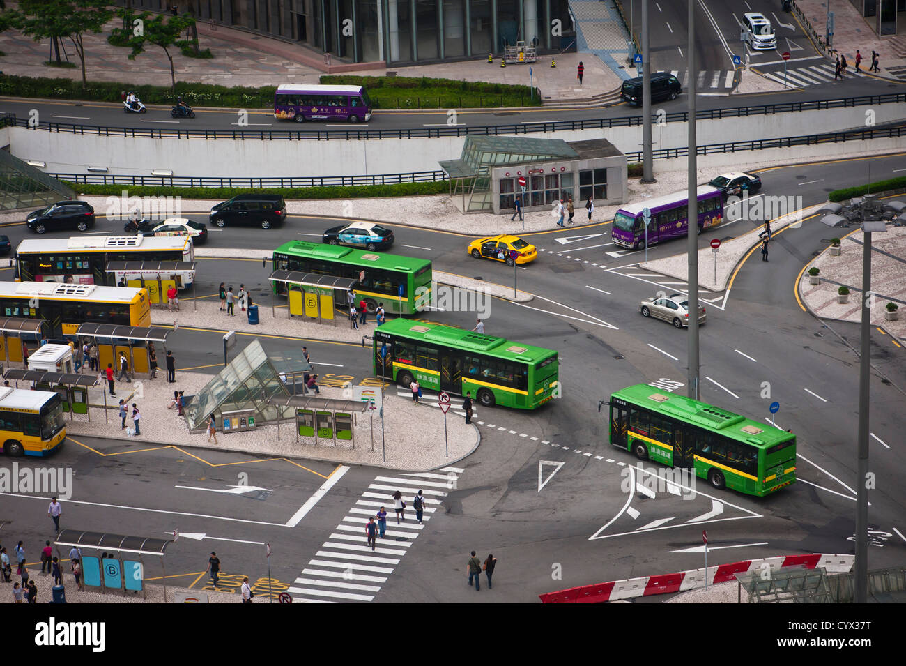 Birds eye view bus station outside hi-res stock photography and images ...