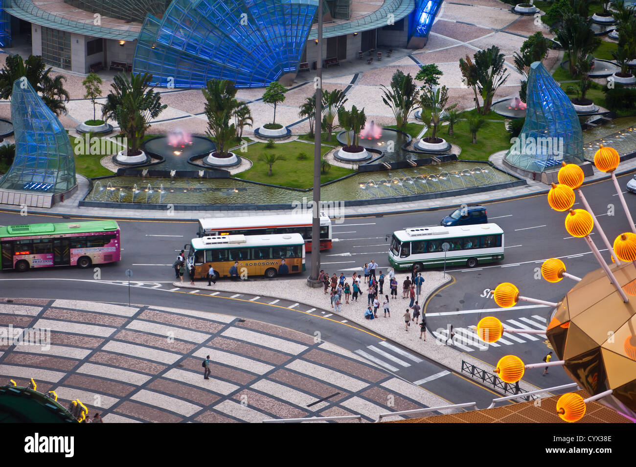 Birds eye view bus station outside hi-res stock photography and images ...