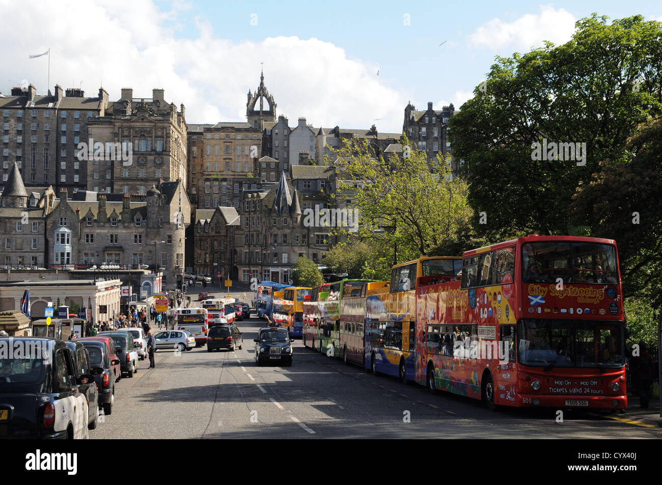 Bus stop edinburgh hi-res stock photography and images - Alamy