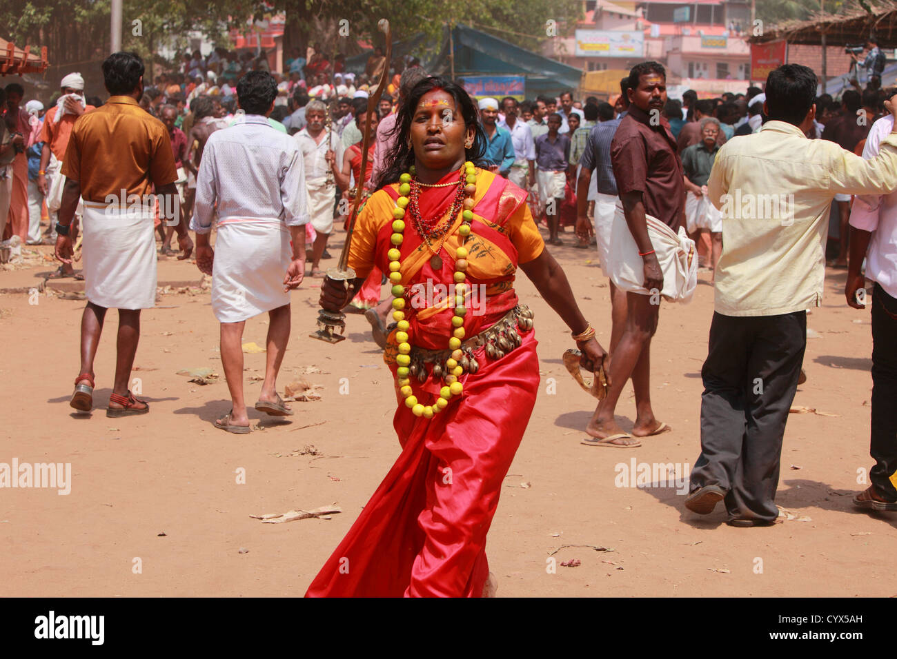 Kodungallur Bhagavathy Temple Hi-res Stock Photography And, 57% OFF