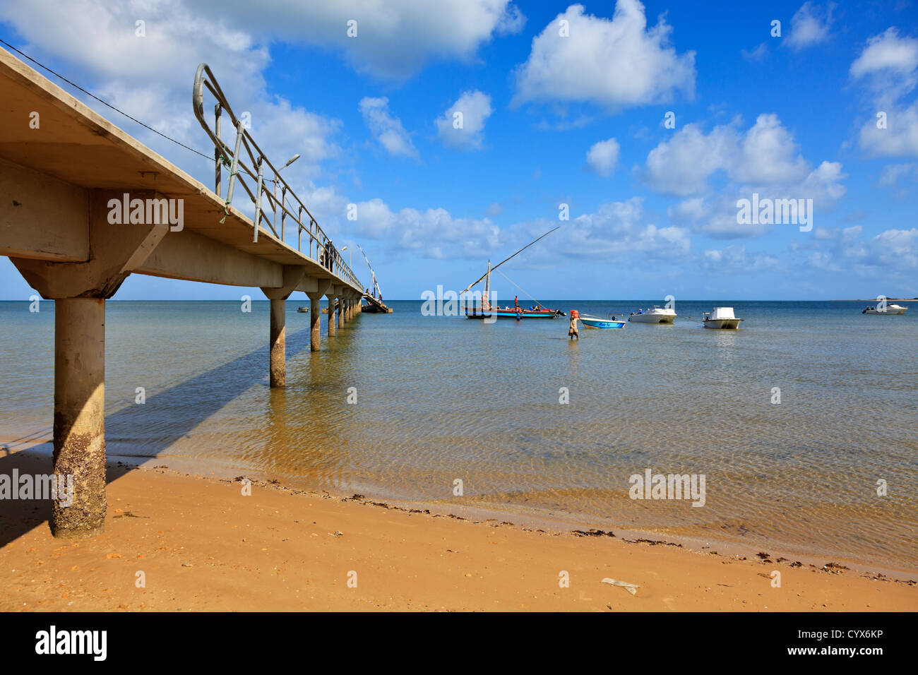 Handrail broken hi-res stock photography and images - Alamy