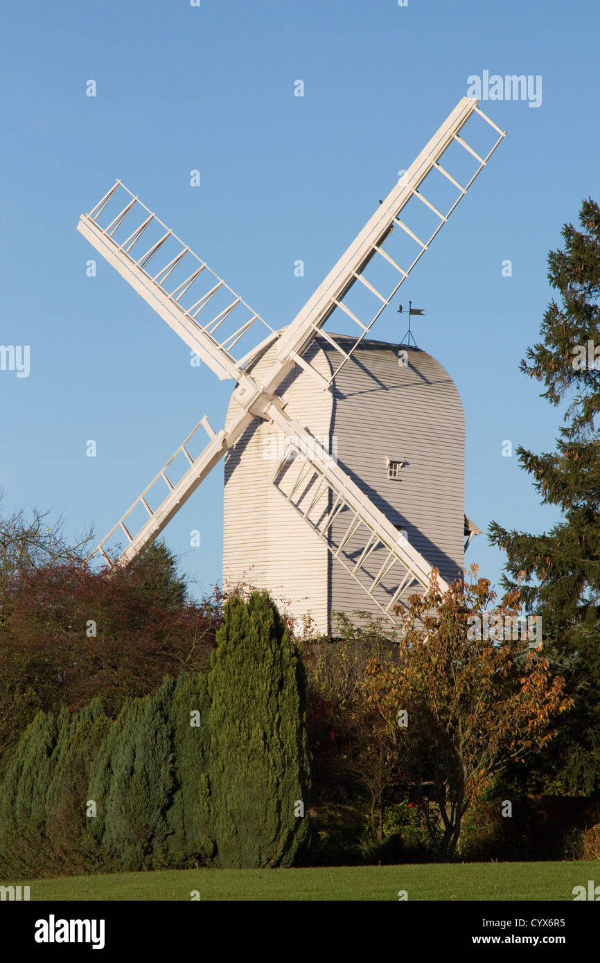 Mill pond and church hi-res stock photography and images - Alamy