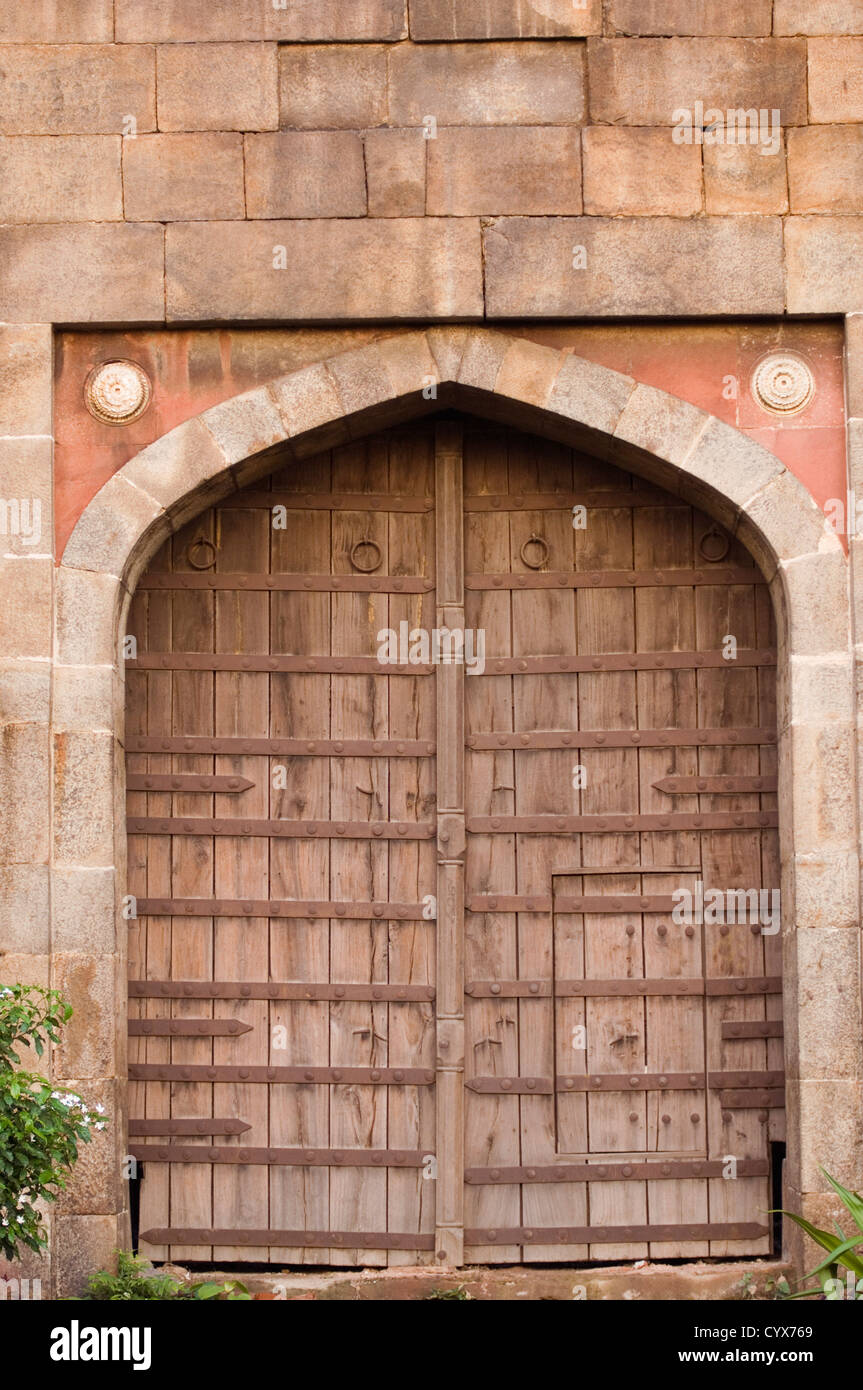 Delhi fort wall entrance hi-res stock photography and images - Alamy