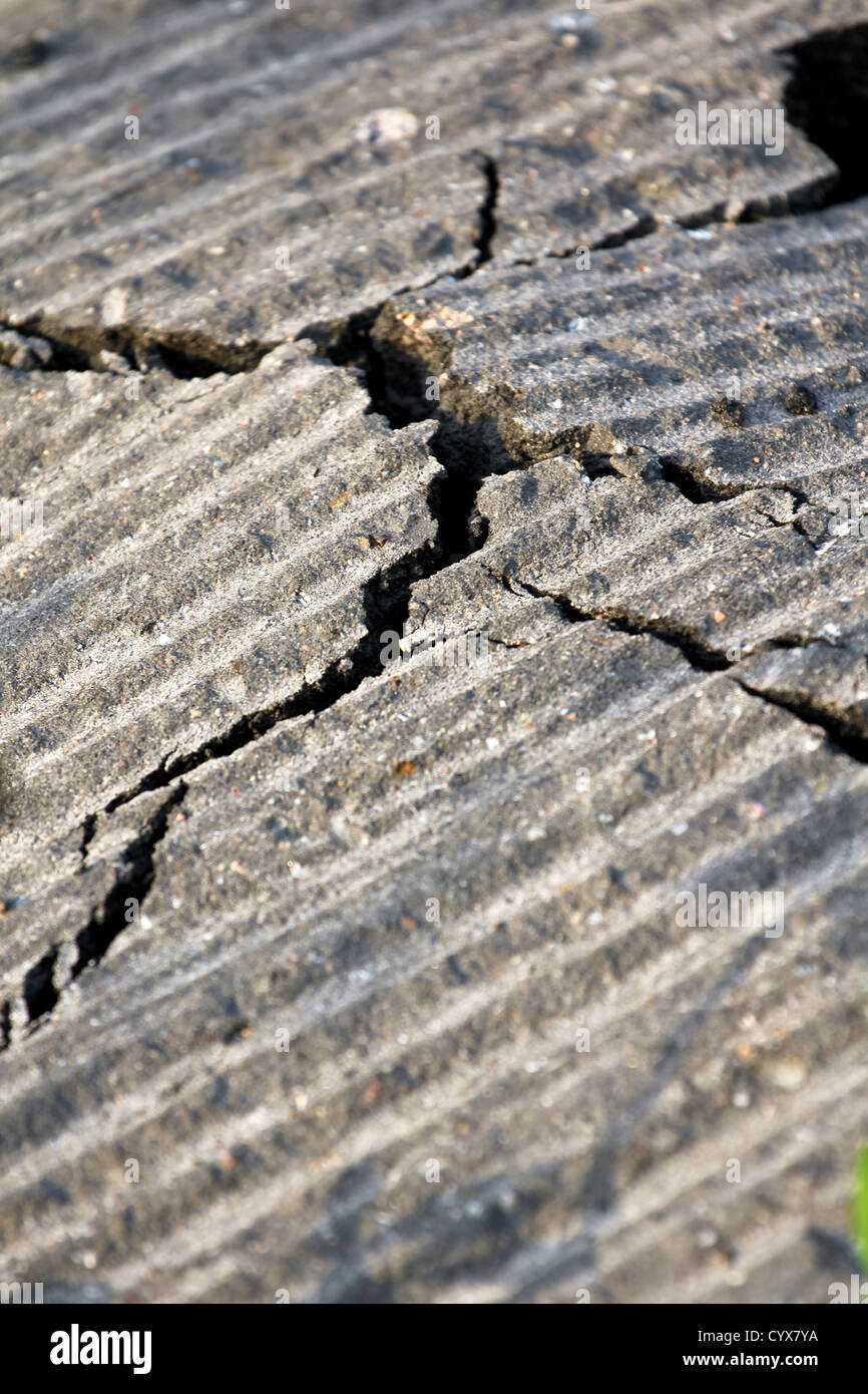 Earthquake frame hi-res stock photography and images - Alamy