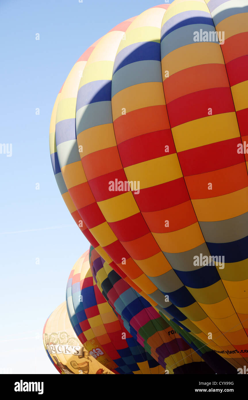 Air balloon passengers hi-res stock photography and images - Alamy