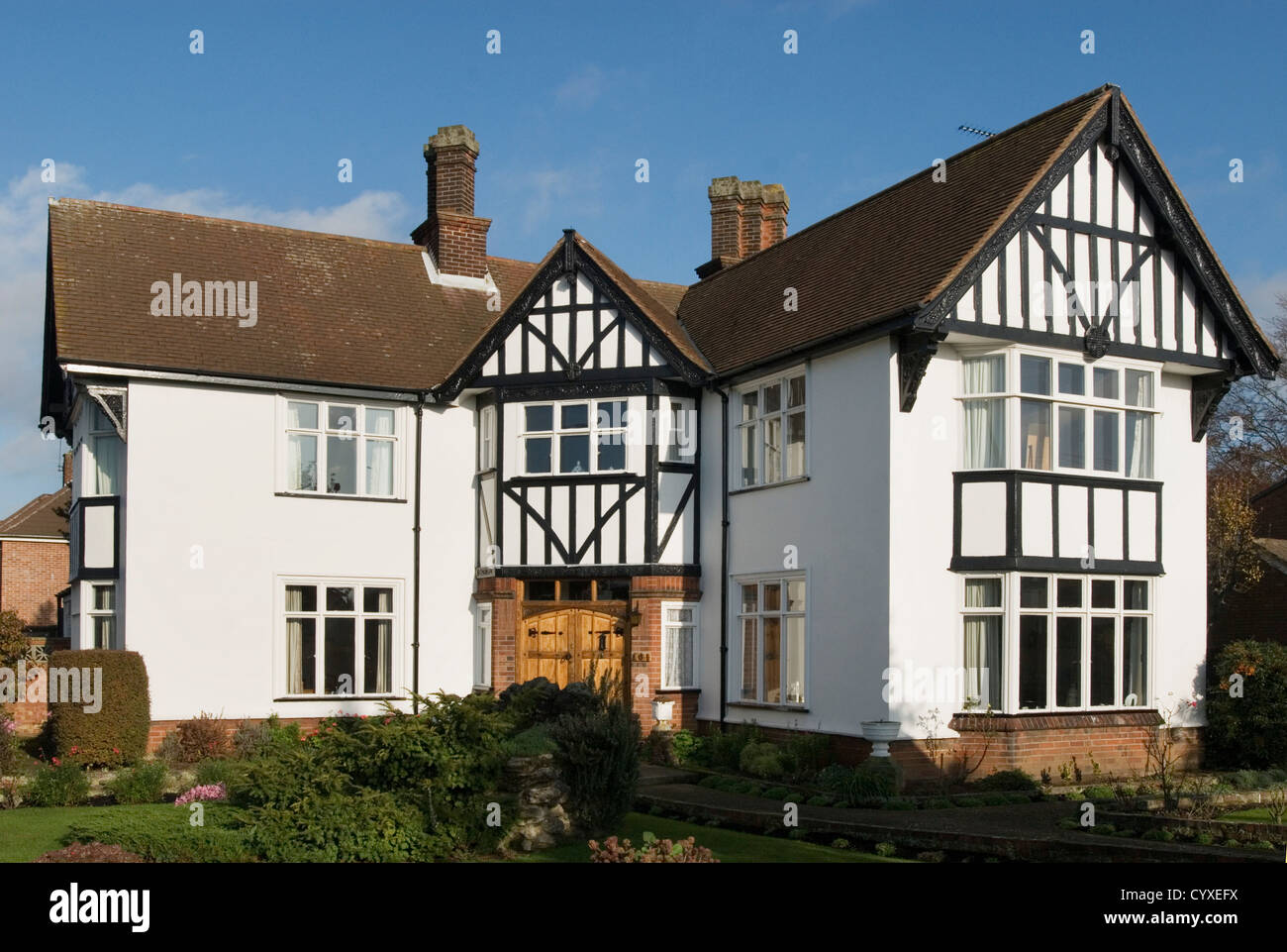 1930s mock tudor housing hi-res stock photography and images - Alamy