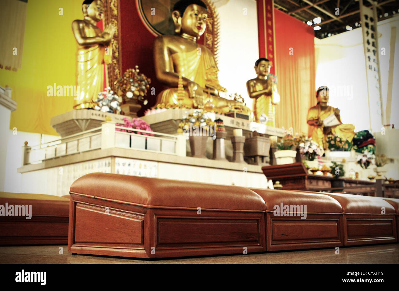 Chinese temple chinese character hi-res stock photography and images ...