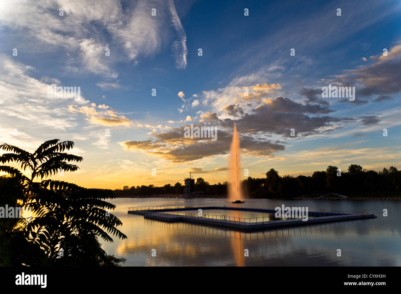 Fall evening on lake hi-res stock photography and images - Alamy