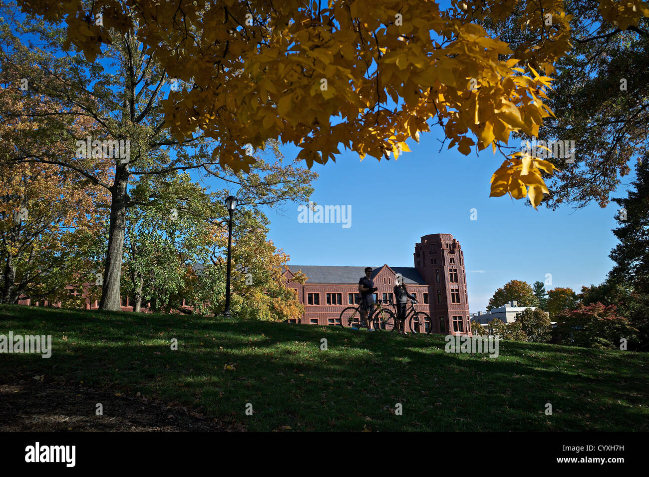 Yale campus hi-res stock photography and images - Alamy