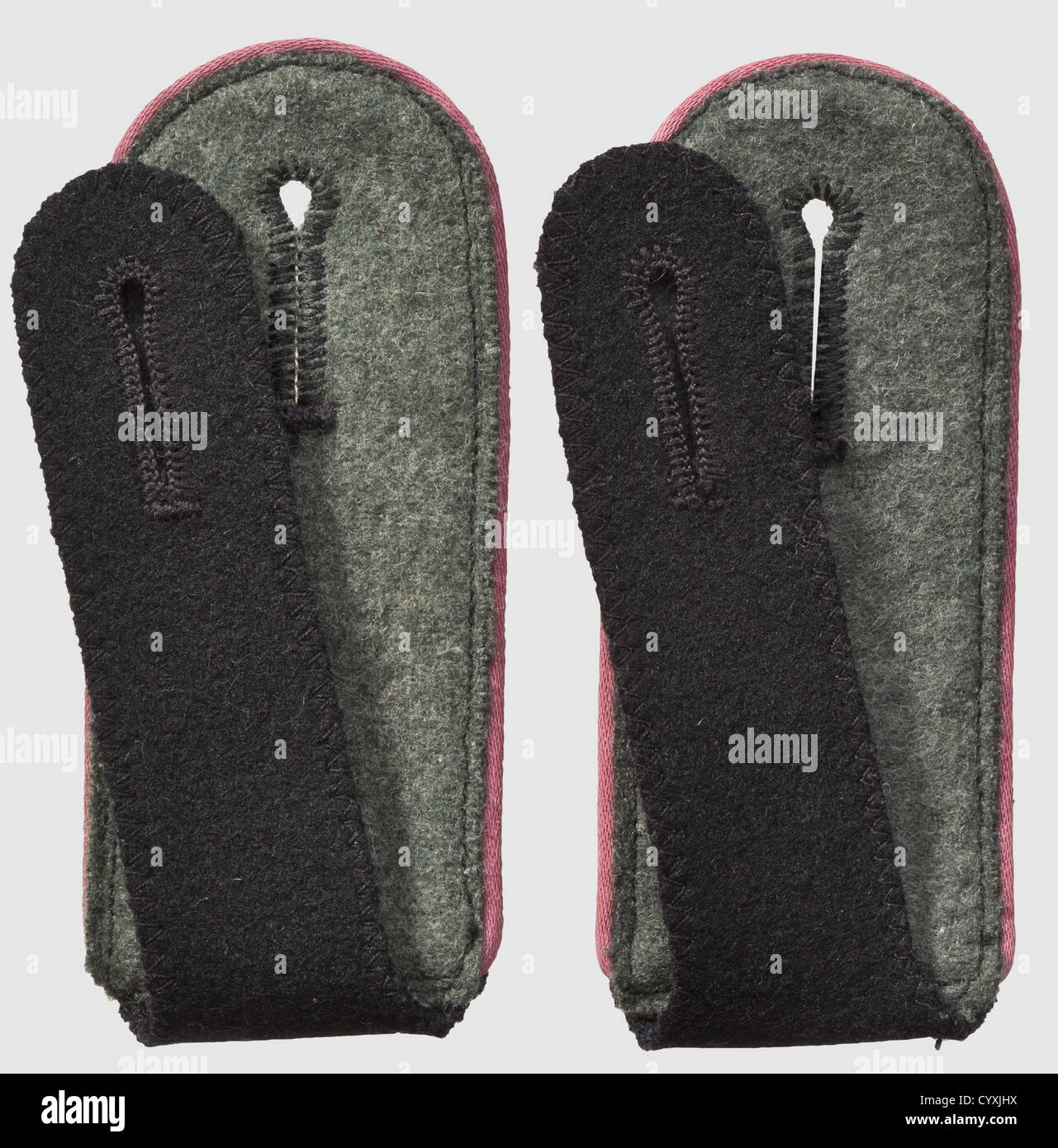 Pair of shoulder boards, panzer unit, pink piping for enlisted men ...