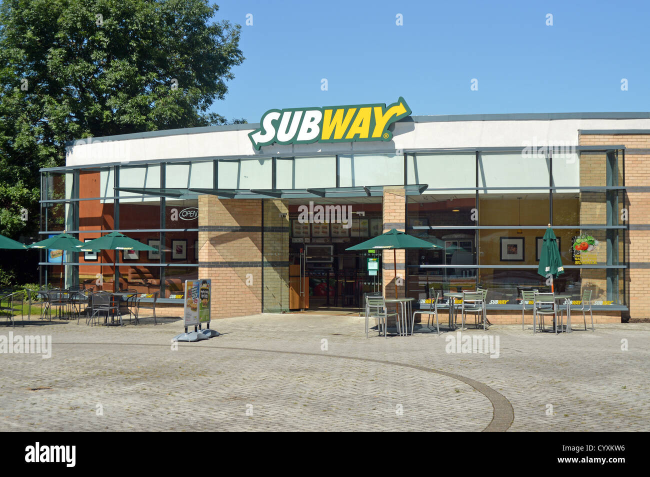 Subway restaurant hi-res stock photography and images - Alamy