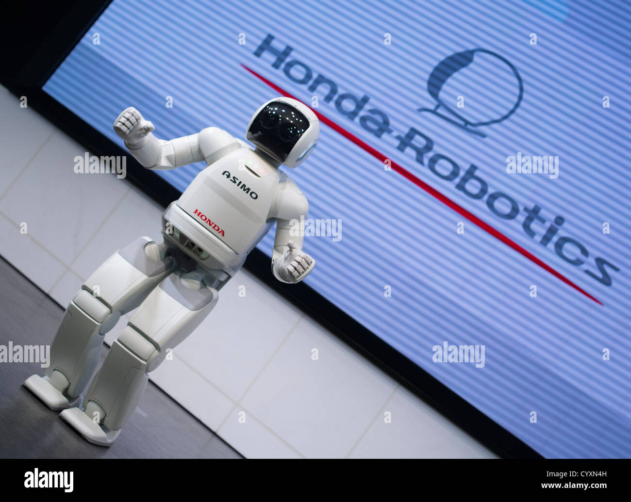 Asimo by honda hi-res stock photography and images - Alamy