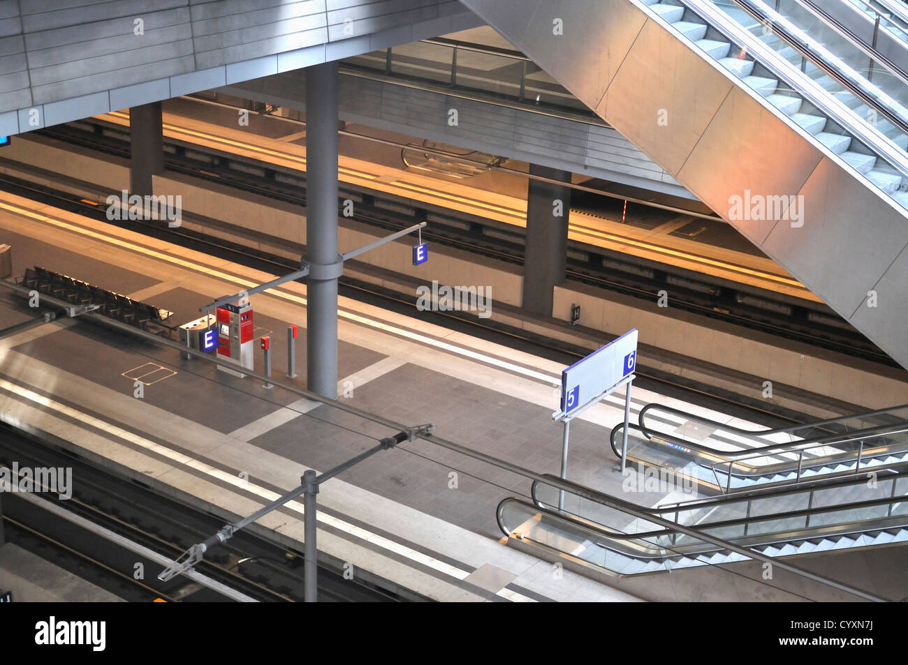 Abandoned underground station berlin hi-res stock photography and ...