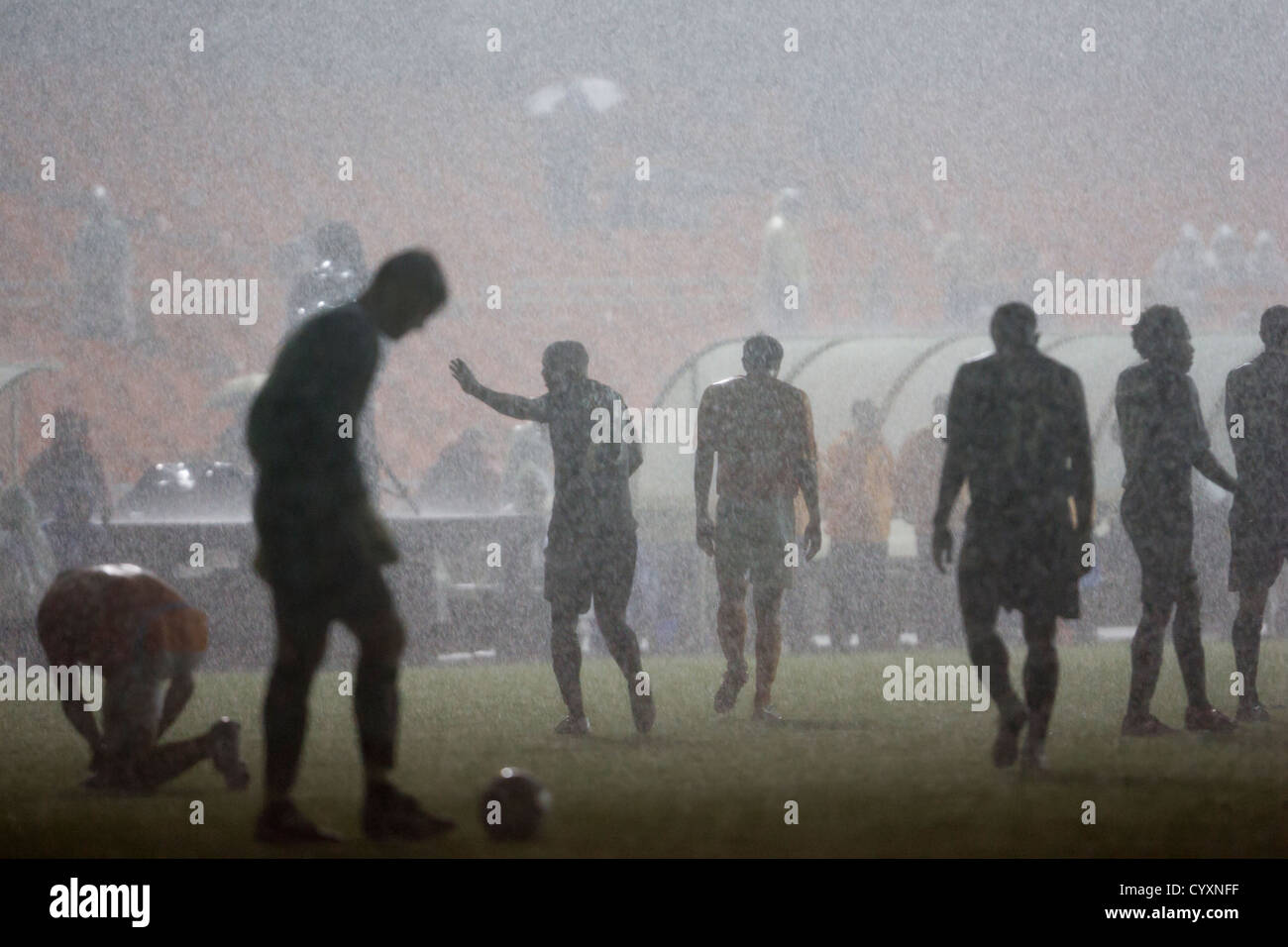 Team rain delay hi-res stock photography and images - Alamy