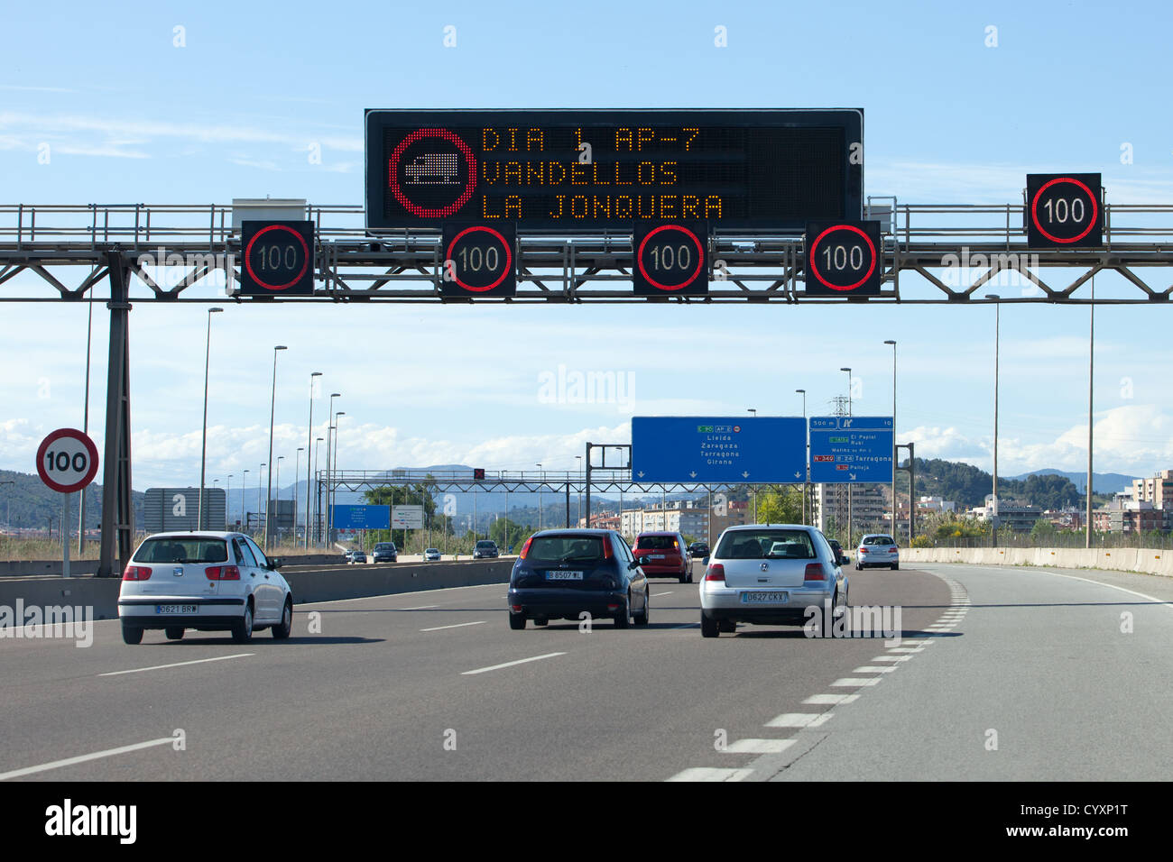 Speed display sign hi-res stock photography and images - Alamy