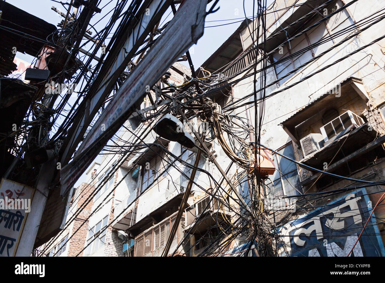 India, Delhi, View of Indian cable system Stock Photo - Alamy