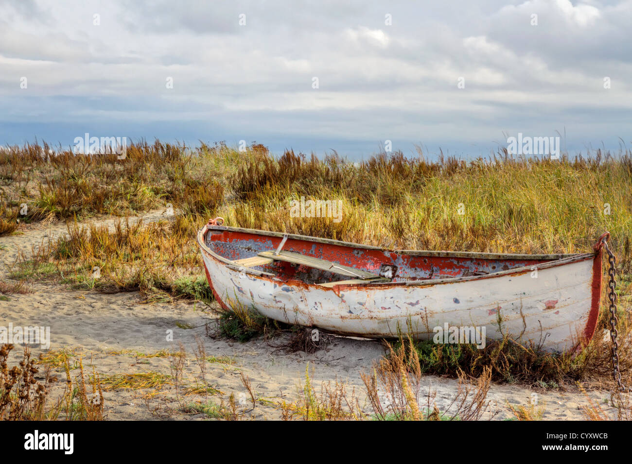 Rusty boat hi-res stock photography and images - Alamy