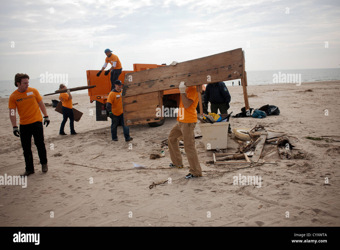 Brooklyn beach clean hi-res stock photography and images - Alamy