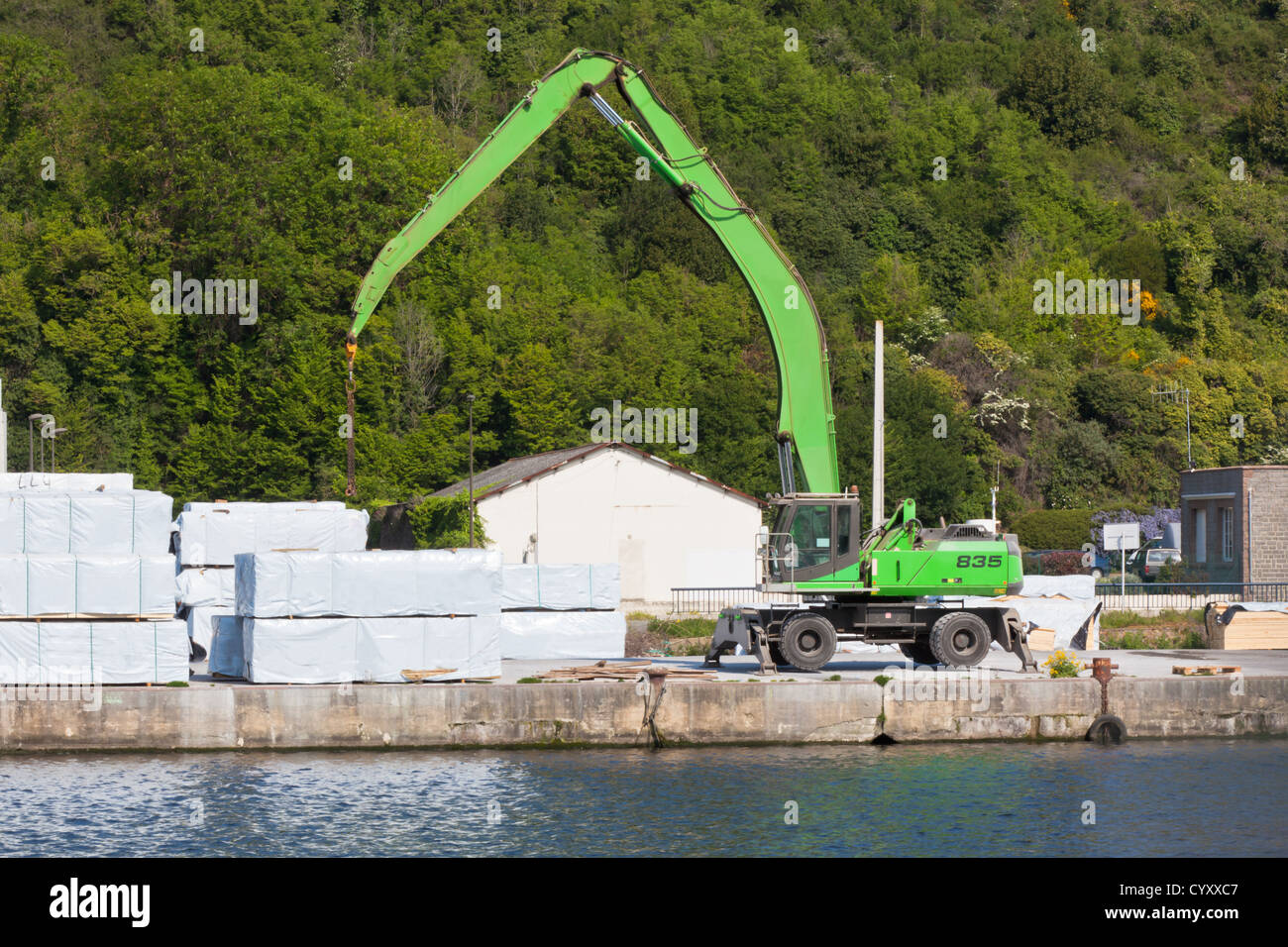 Old dock freight crane hi-res stock photography and images - Alamy