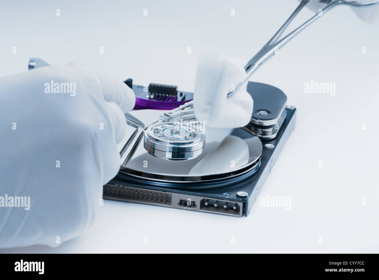 Disk repair repair hi-res stock photography and images - Alamy