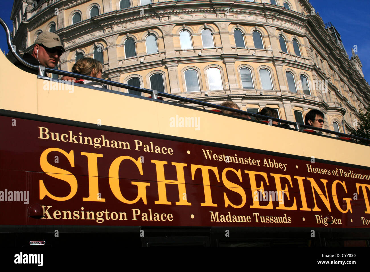 Open deck tourist bus hi-res stock photography and images - Alamy