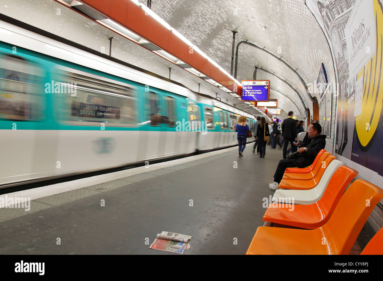 Palais royal station hi-res stock photography and images - Alamy
