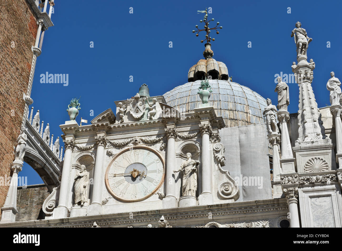 Ornate clock, Arco foscari, Doge's Palace, Venice, Italy Stock Photo ...