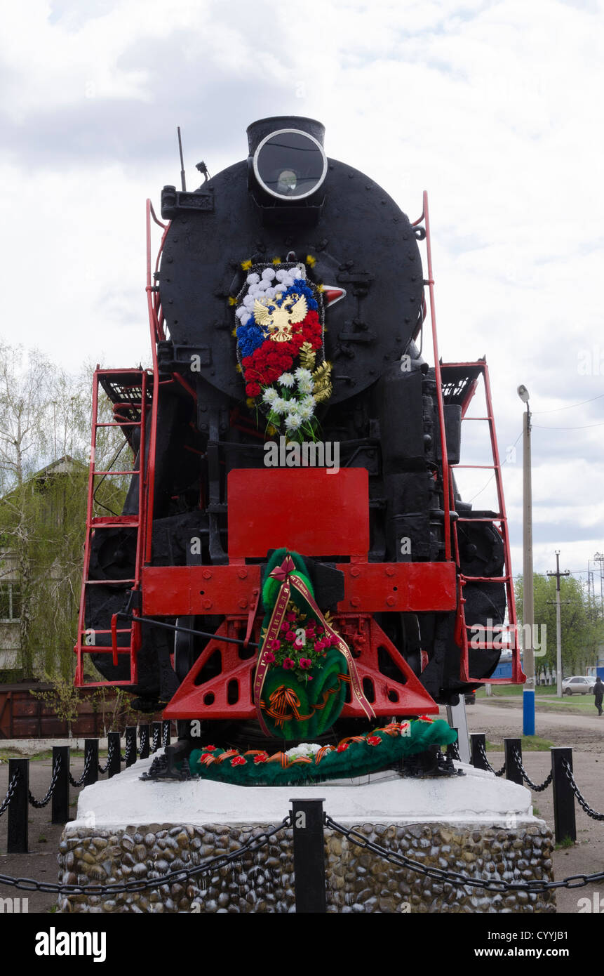 Steam engine at Tayshet railway station, Trans Siberian Railway ...