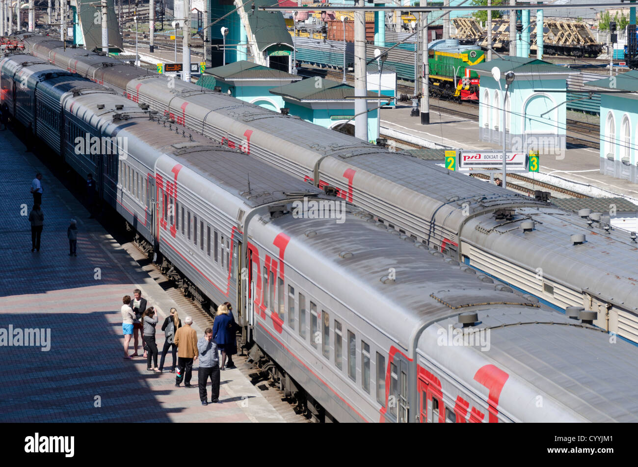 Express passenger train at Omsk railway station, Trans Siberian Railway ...