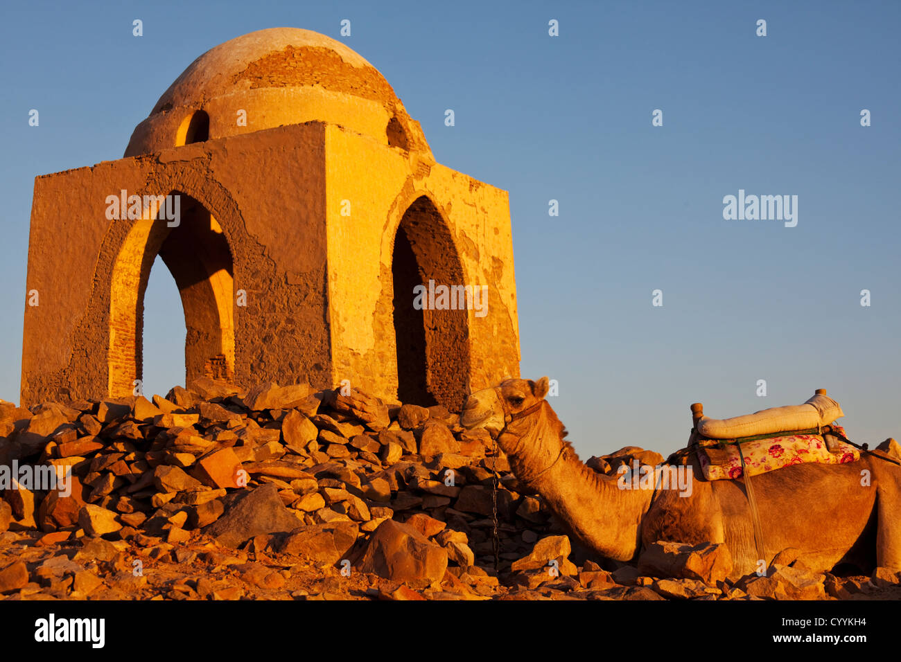 Tomb ruins in Egypt Stock Photo - Alamy