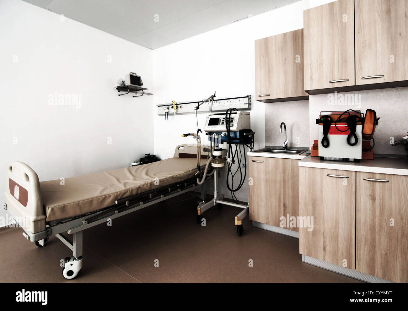 Medical-diagnostic equipment room. Therapeutic and diagnostic rooms ...