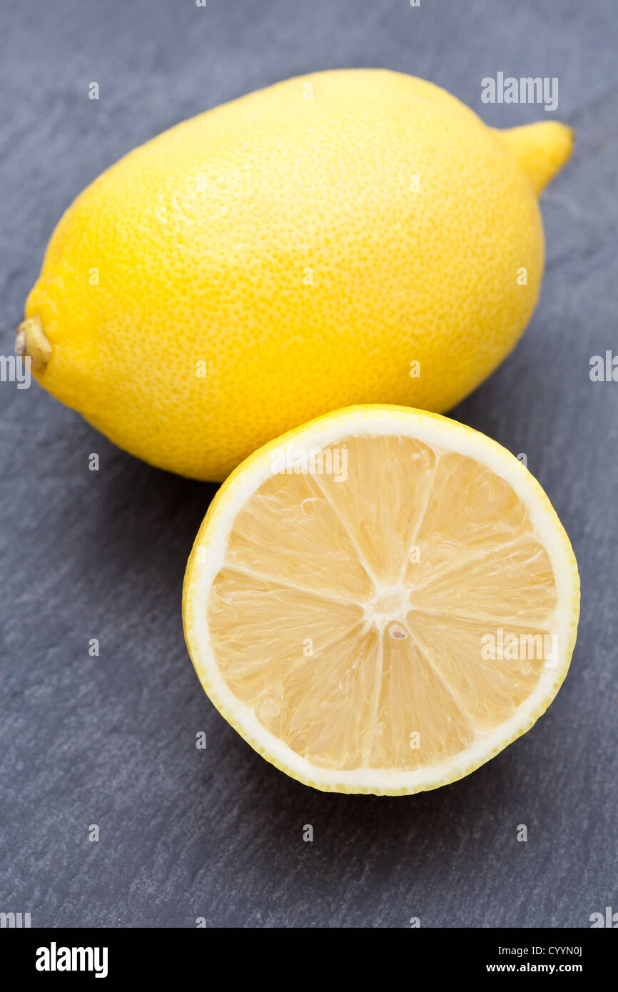 Lemon half cut hi-res stock photography and images - Alamy