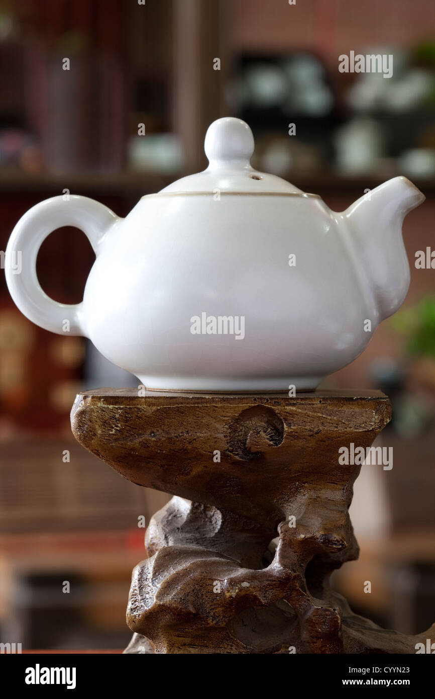 Traditional Chinese teapot Stock Photo - Alamy