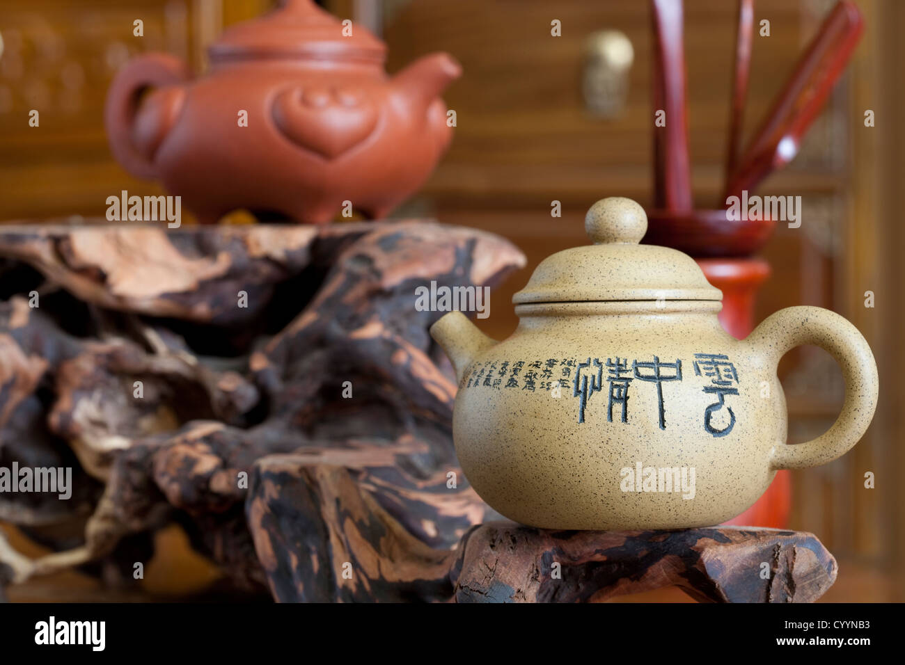 Elegant Chinese teapots Stock Photo - Alamy