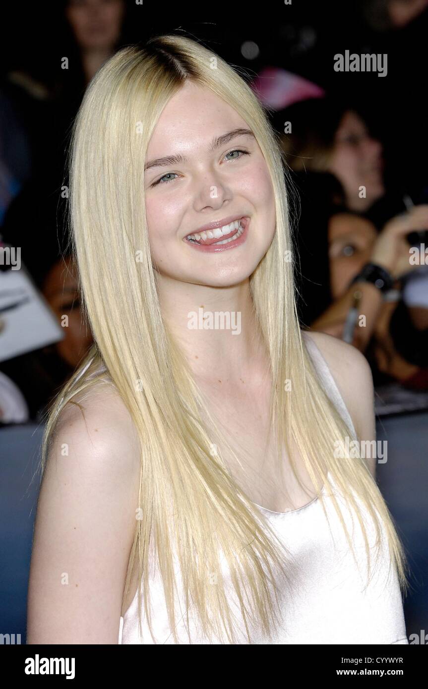 Elle Fanning at arrivals for THE TWILIGHT SAGA: BREAKING DAWN - PART 2 ...